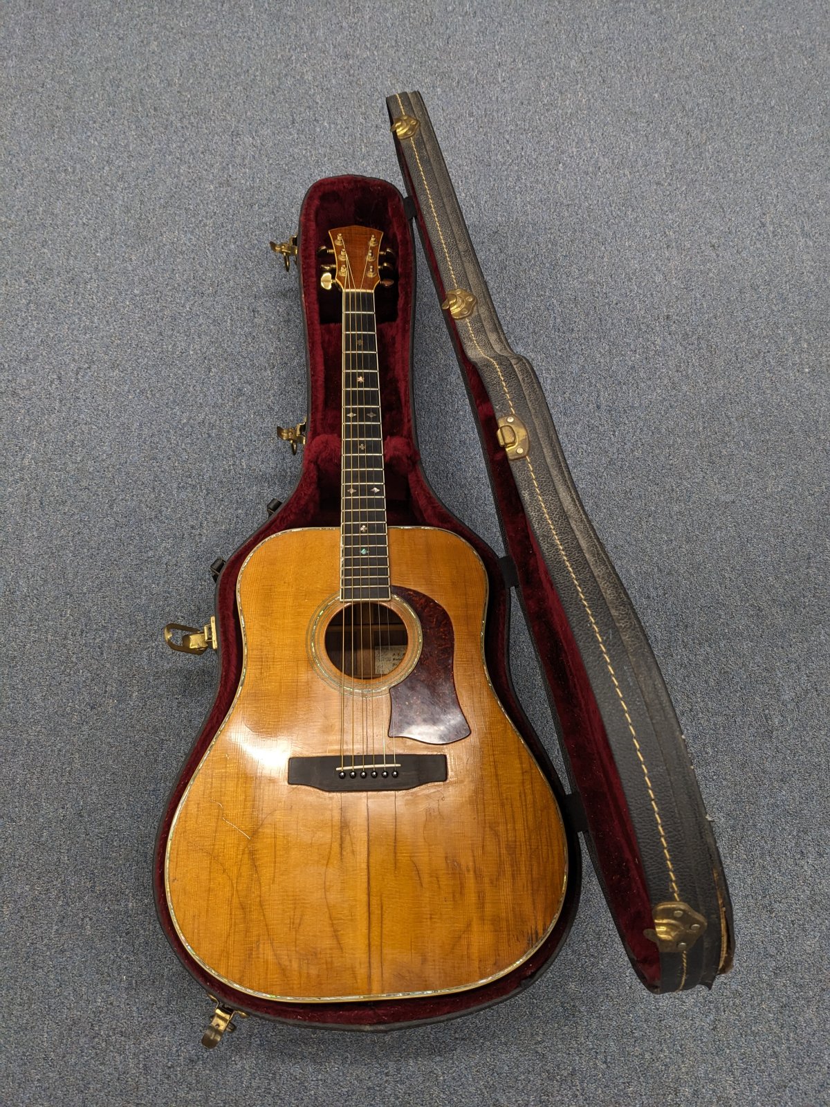 SL Mossman Flint Hills Custom Dreadnought Guitar - USED