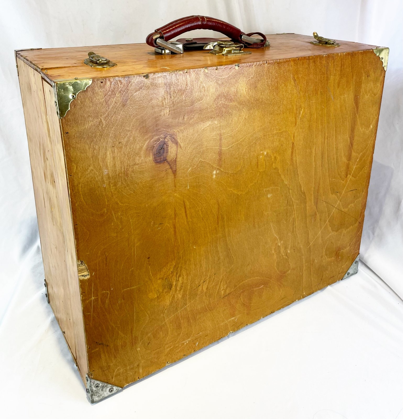 Large Hard Cases (Full Size 120 Bass Accordions > 20 inch)