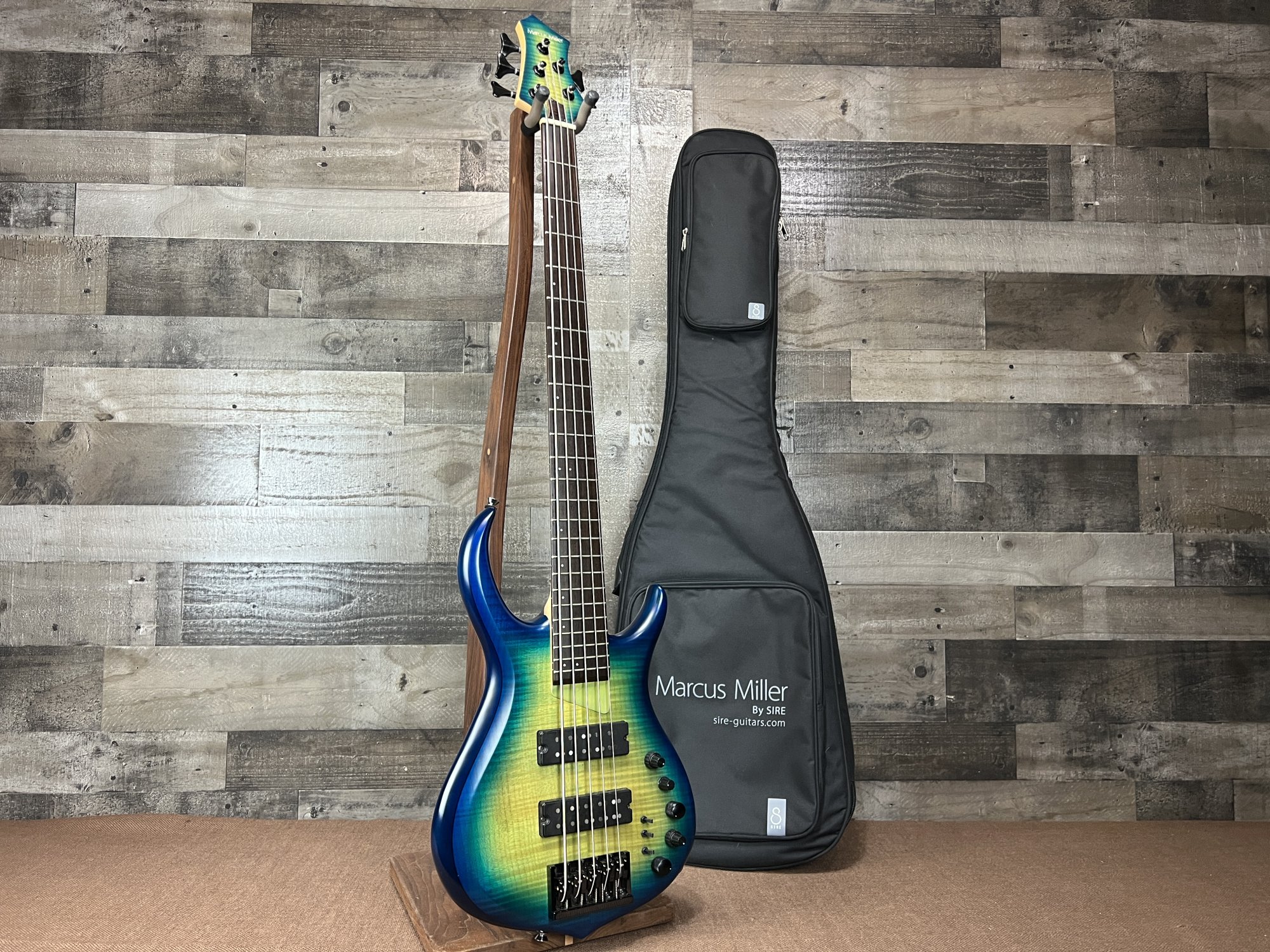 BASS GUITARS