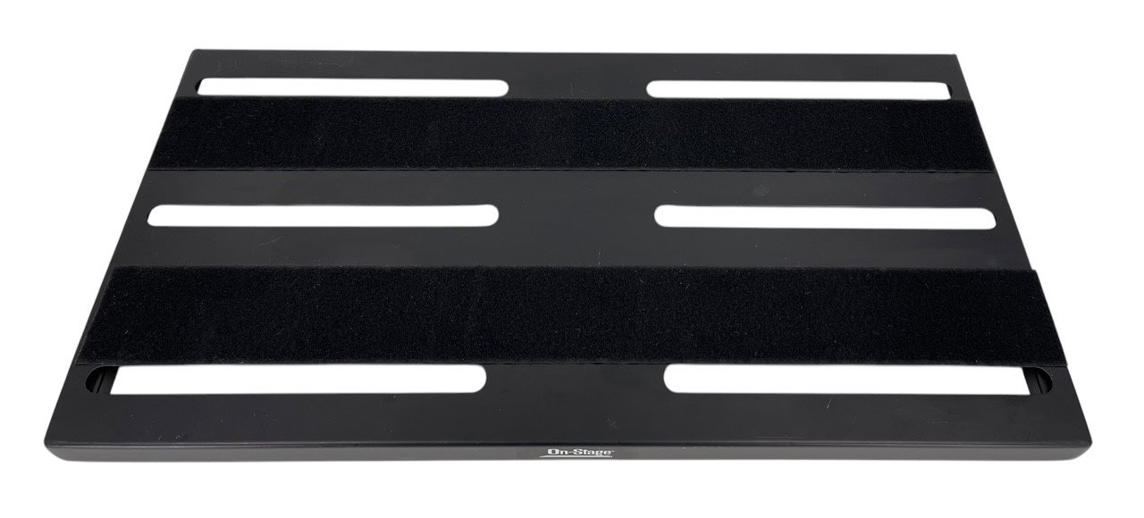 ON Stage On-Stage GPB4000 Pedal Board with Gig Bag in excellent Condition