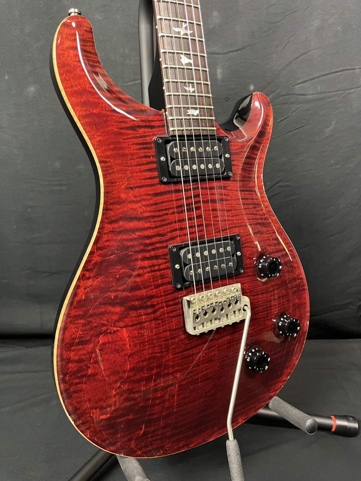 Used and Vintage Electric Guitars