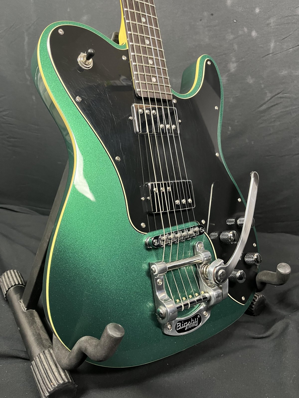 Used and Vintage Electric Guitars